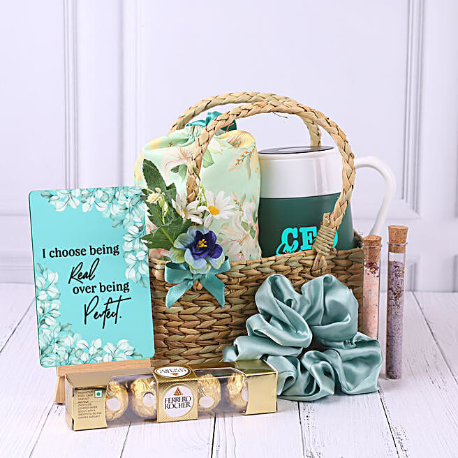 Buy/Send Special Motivating Goodies For Her Online- FNP