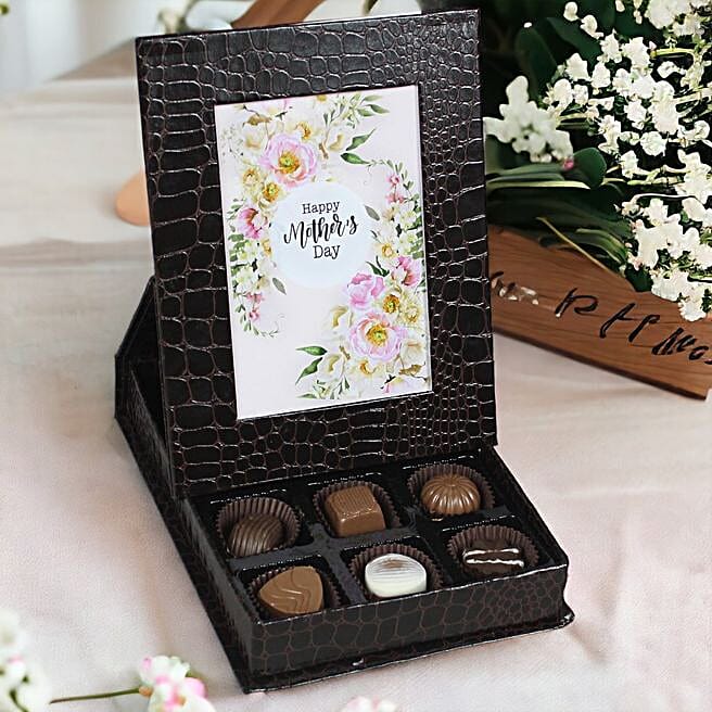 Buy/Send Photo Frame Box of Assorted Chocolates Online- FNP
