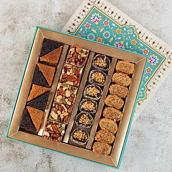Buy/Send Assorted Baklavas & Kunafas Gift Box Online- FNP