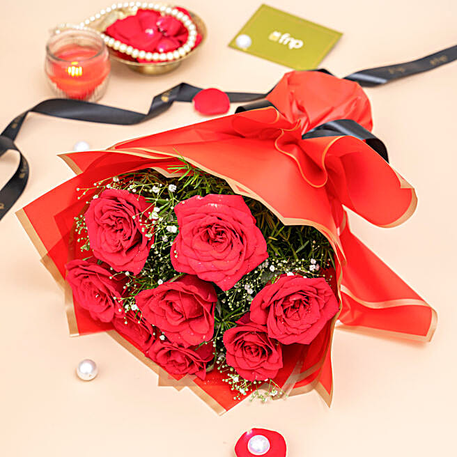 Buy/Send FNP Friendship 8 Red Roses Flower Bouquet Online- FNP