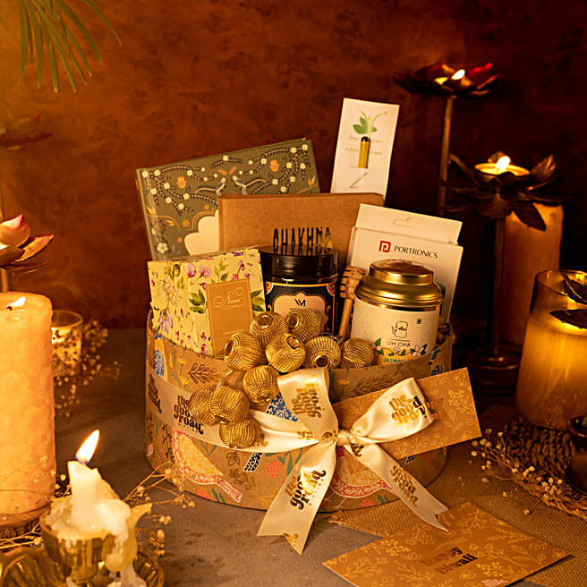 Buy/Send Sparkling Diwali Gift Pack Online- FNP