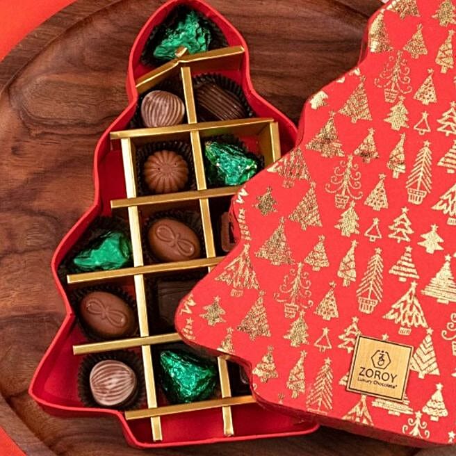 Buy/Send Chocolate Christmas Tree Box Gift Combo Online- FNP