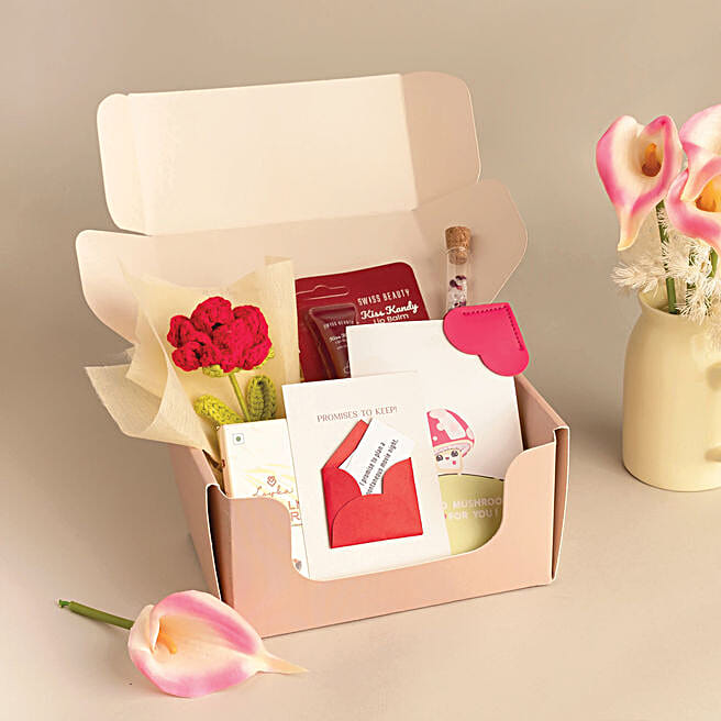 Buy/Send Hamper of Heartfelt Promises Online- FNP
