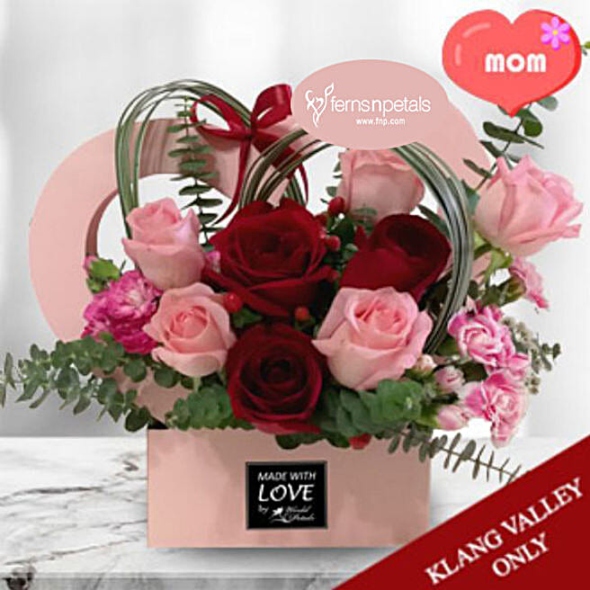 The Passion Box Of Flowers malaysia | Gift The Passion Box Of Flowers- FNP