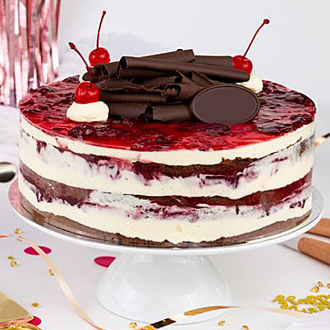 Yummy Black Forest Cake new-zealand | Gift Yummy Black Forest Cake- Ferns N Petals