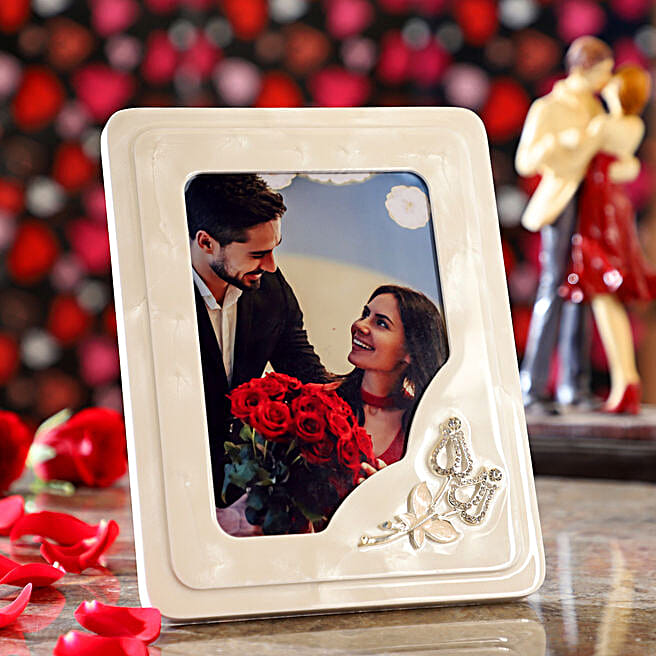 Exquisite Photo Frame oman | Gift Exquisite Photo Frame- FNP