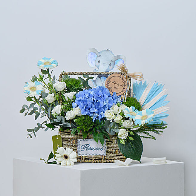 Harmony of Roses and Hydrangeas Arrangement qatar | Gift Harmony of ...