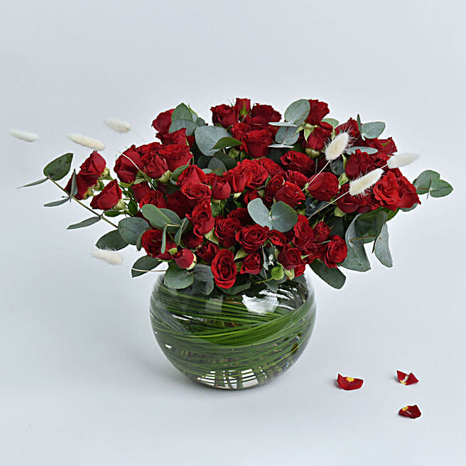 Spray Roses In A Vase qatar | Gift Spray Roses In A Vase- FNP