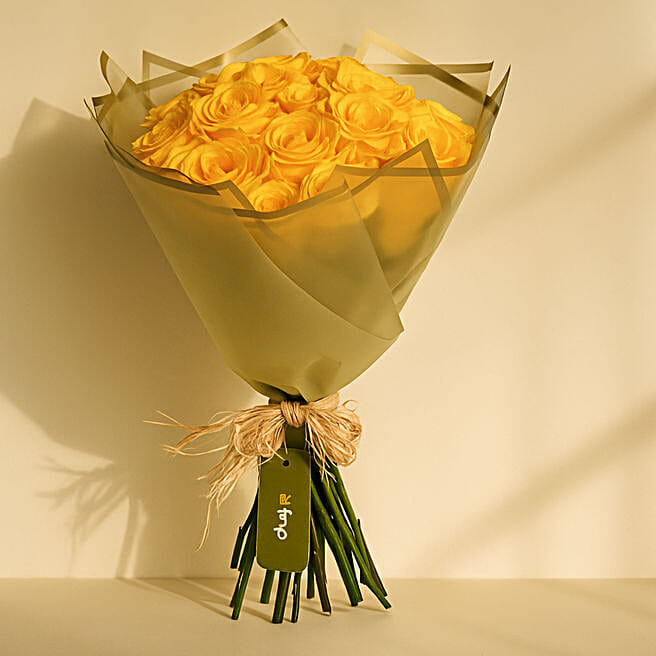 Sunshine 20 Yellow Roses Bouquet qatar | Gift Sunshine 20 Yellow Roses ...