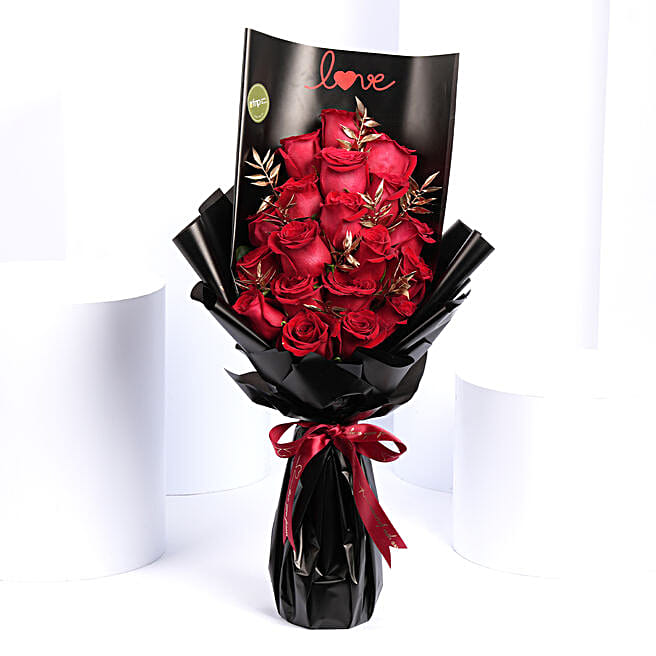 Endless Love Roses Bouquet qatar | Gift Endless Love Roses Bouquet- FNP