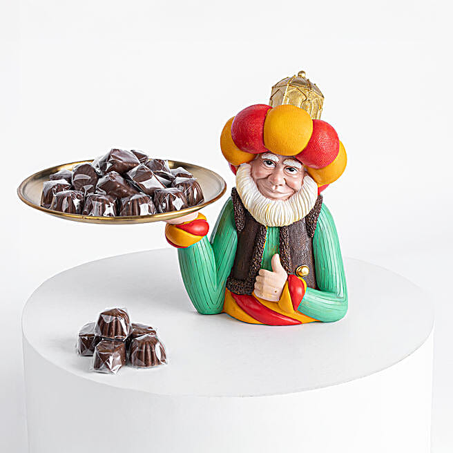 Belgian Chocolates In Fananees Sheikh Holding Plate qatar | Gift ...