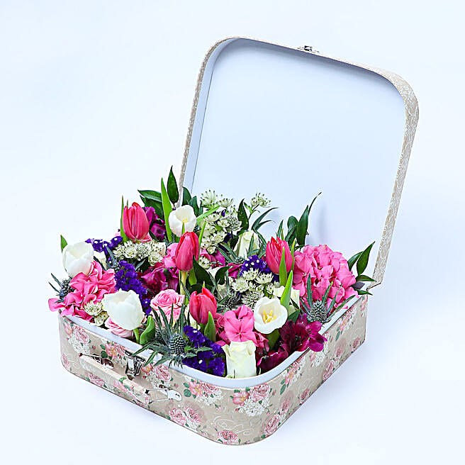 Flora N Fauna Arrangement singapore | Gift Flora N Fauna Arrangement- FNP