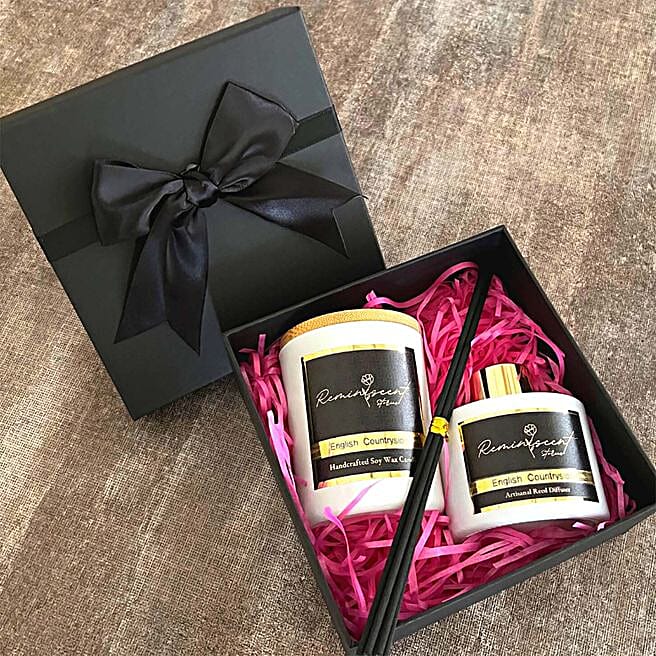 White Signature Candle & Diffuser Gift Box singapore | Gift White ...
