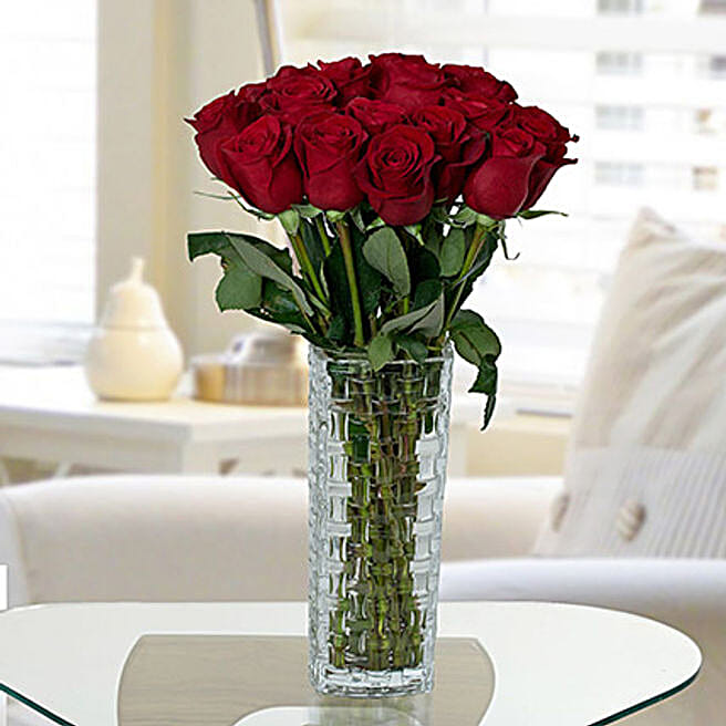 Gorgeous Red Roses Arrangement uae | Gift Gorgeous Red Roses ...