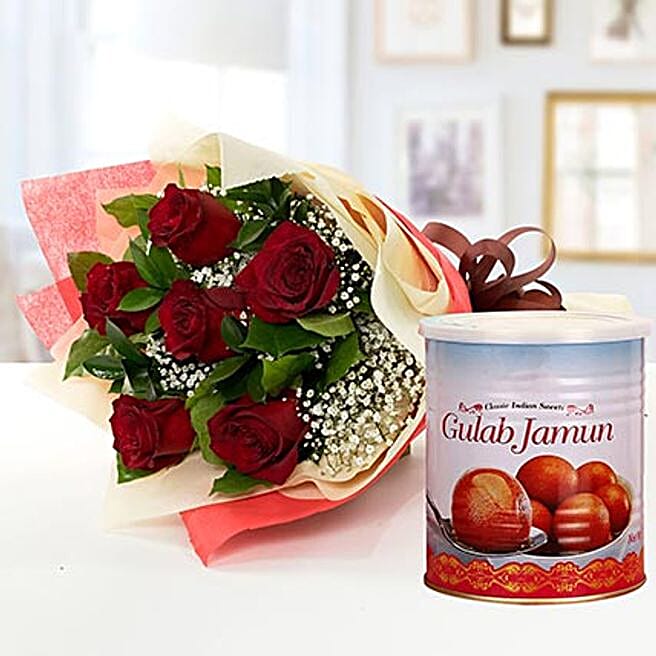 Red Roses Bouquet and Gulab Jamun Combo uae | Gift Red Roses Bouquet ...