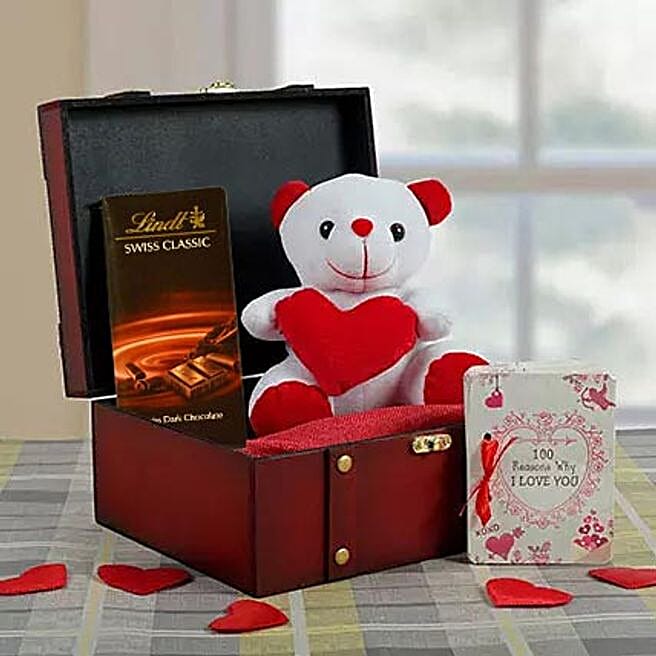 Love Treasure Box uae | Gift Love Treasure Box- FNP