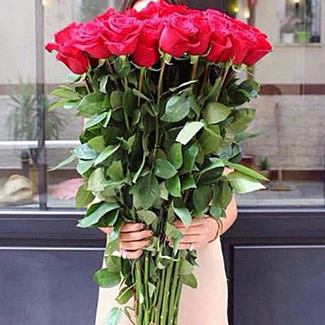 Ravishing Love Long Stemmed Roses uae | Gift Ravishing Love Long ...