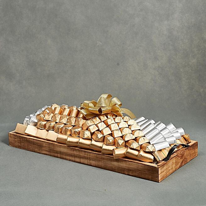 Patchi Chocolates Arrangement in Wood Tray uae | Gift Patchi Chocolates ...