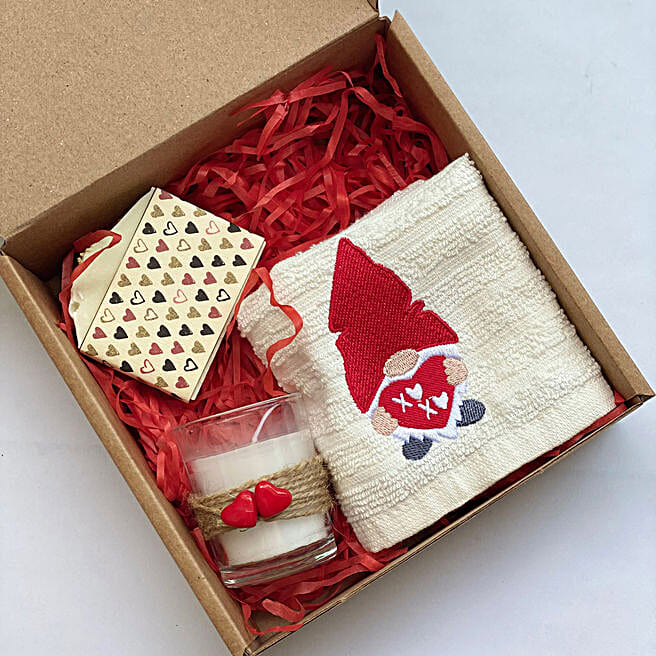 My Fuzzy Valentine uae | Gift My Fuzzy Valentine- FNP