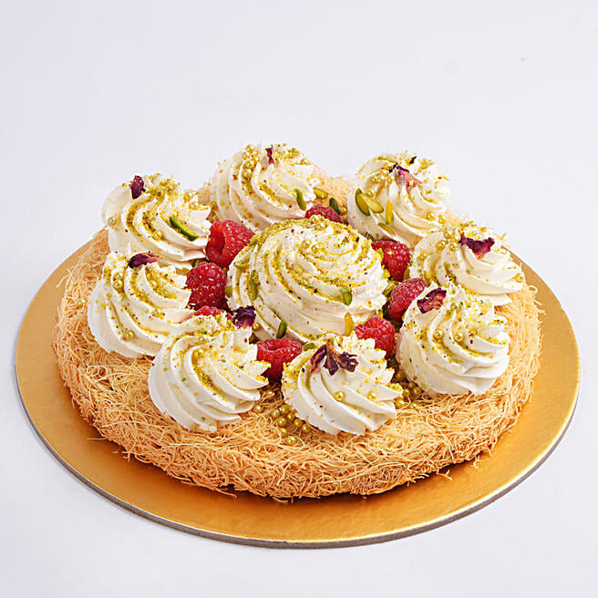Kunafa Indulgence Cake with Pistachio & Berries uae | Gift Kunafa ...