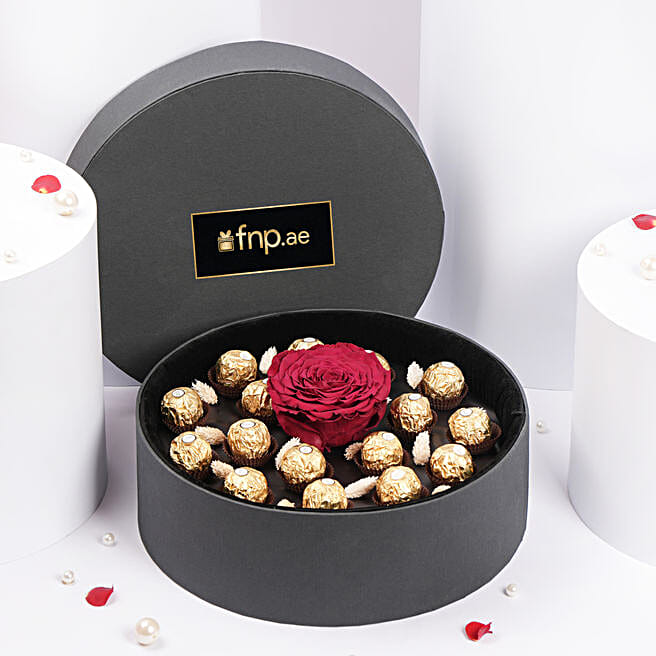 Large Red Forever Rose uae | Gift Large Red Forever Rose- FNP