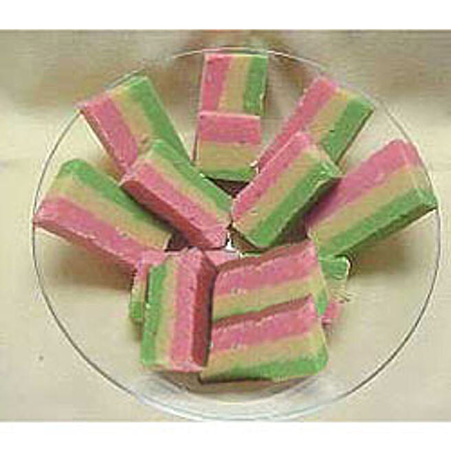 ThreeColor Mava Burfi usa | Gift ThreeColor Mava Burfi- FNP