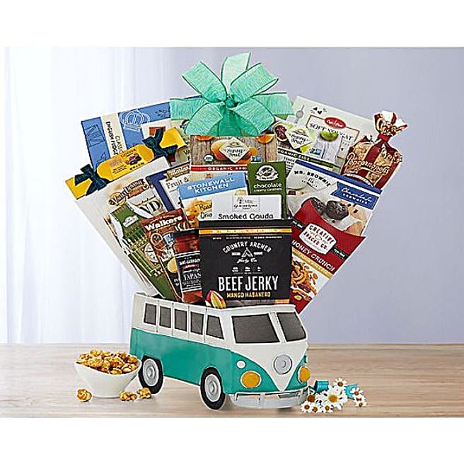 Gourmet Spread Vintage Party Bus Basket usa | Gift Gourmet Spread ...