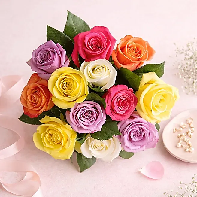 Vibrant 12 Mixed Roses Bouquet usa | Gift Vibrant 12 Mixed Roses ...
