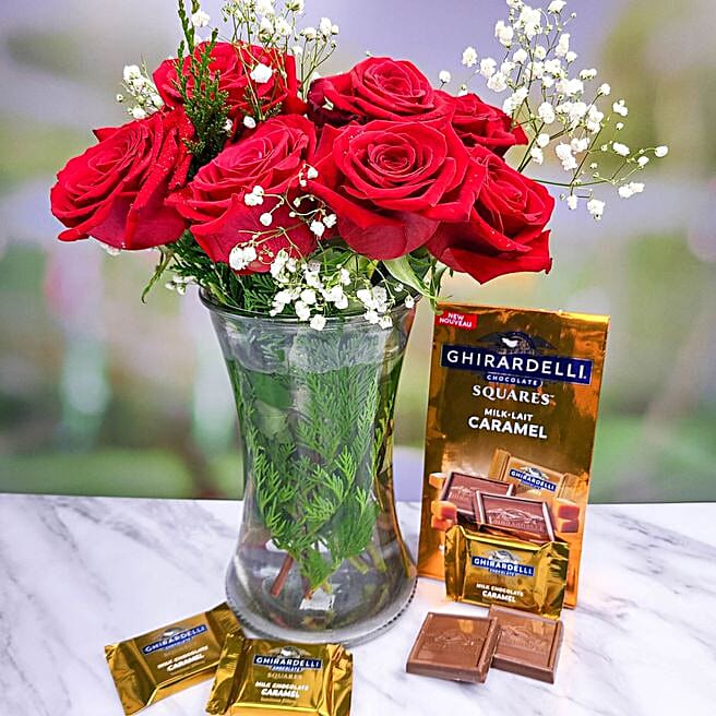Romantic Red Roses Bouquet And Ghirardelli Chocolate usa | Gift ...
